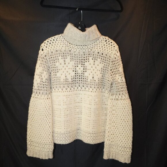 Express | Sweaters | Express Vintage Handknit Cropped Ivory Grey Bell ...